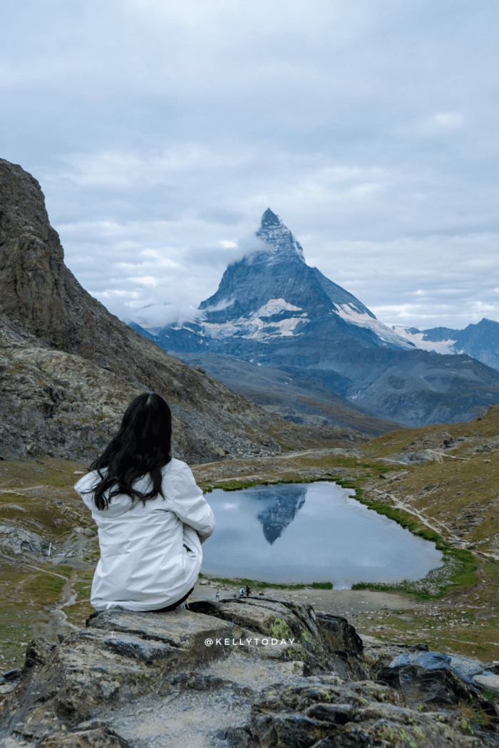 Ultimate Guide to Visiting Velaris in ACOTAR - City of Starlight